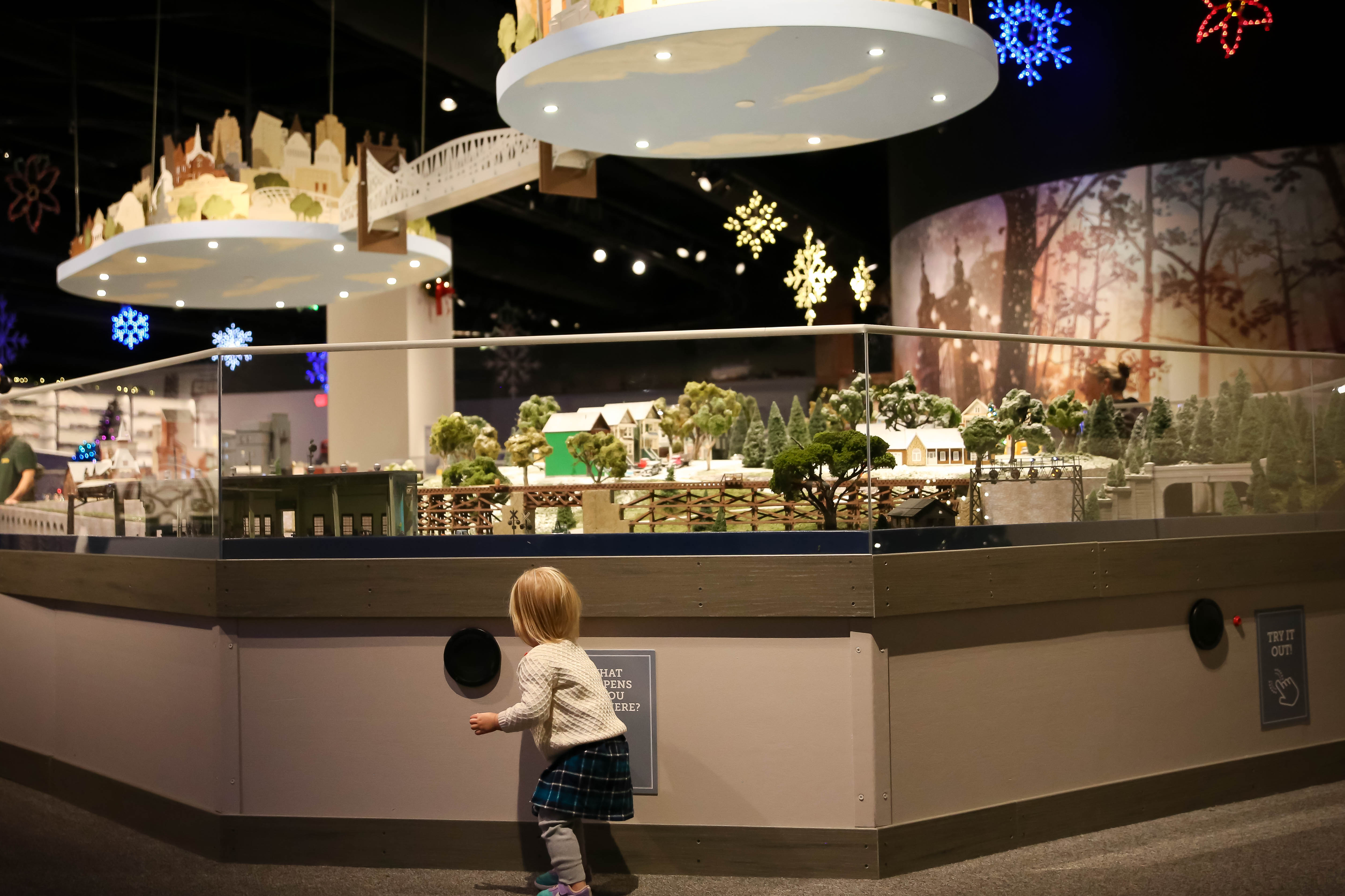 Holiday Junction opens Nov. 13 - Southwest Ohio Parent Magazine