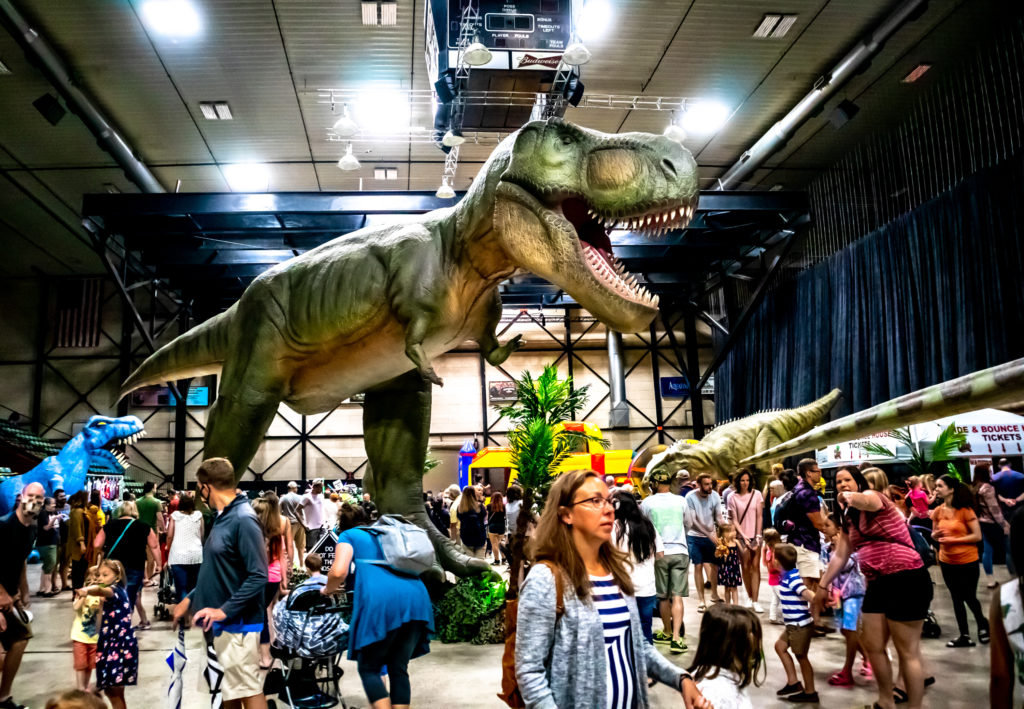 Dino & Dragon Stroll Brings Life-Sized Creatures to Cincinnati ...