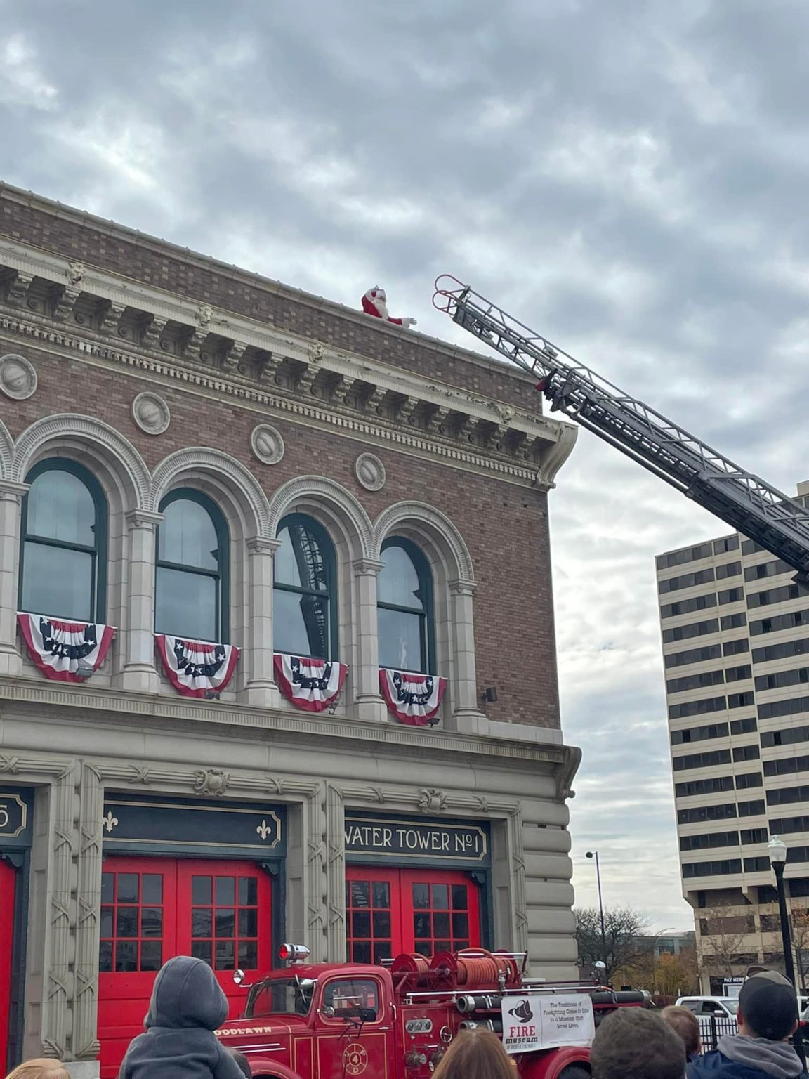 Rescue Santa from the Fire Museum Roof on November 25 - Southwest Ohio ...