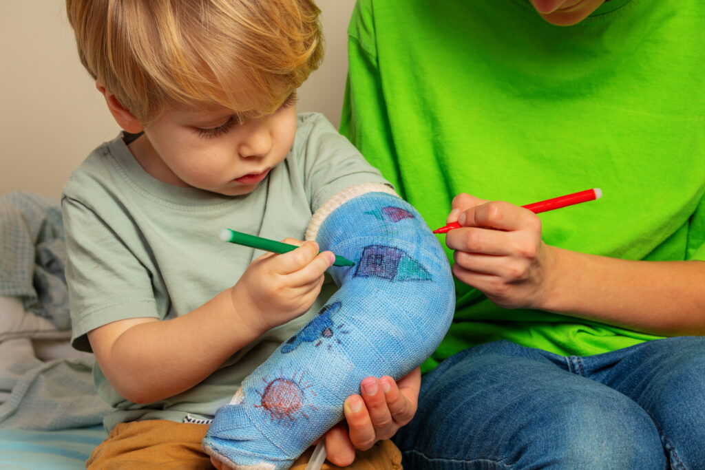 Signs of a Fracture in Kids - Southwest Ohio Parent Magazine
