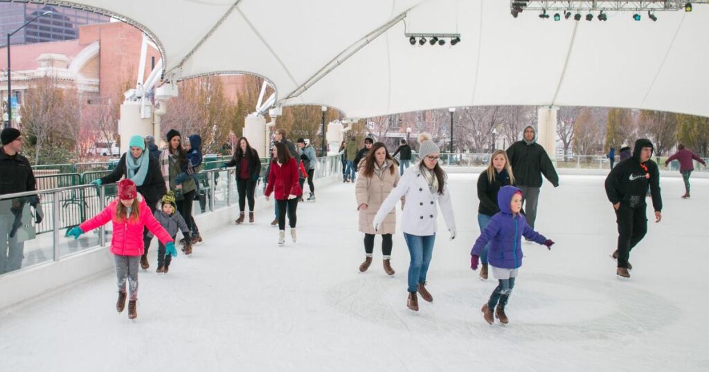 RiverScape MetroParks Ice Rink: A Must-Do Holiday Tradition - Southwest ...